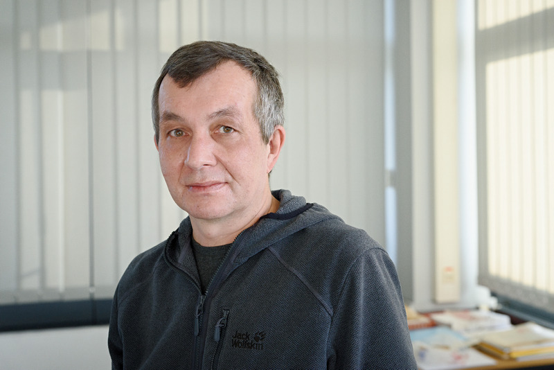 Institut für Theoretische Physik II - Hadronen- und Teilchenphysik